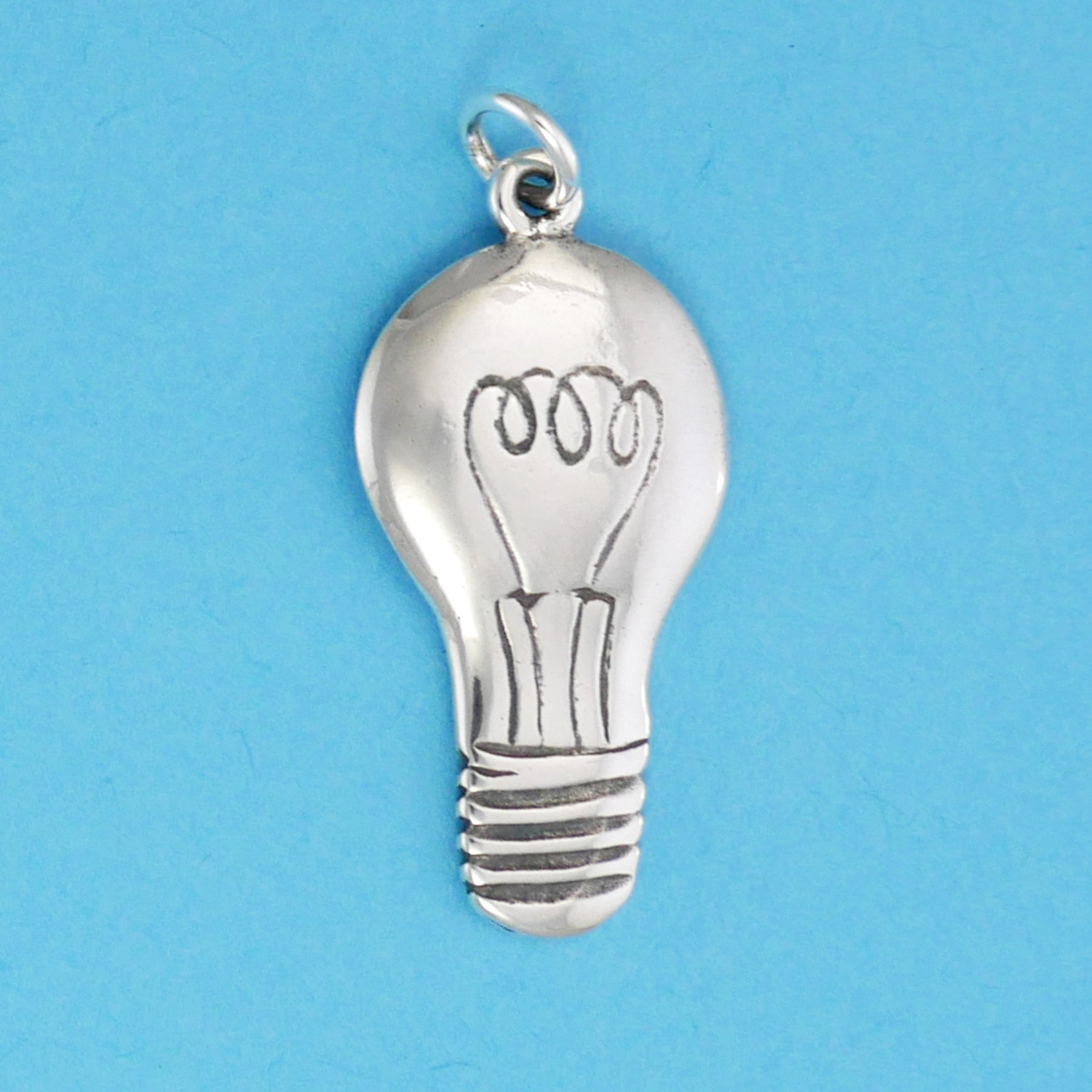 Light Bulb Charm | CharmWorks | Retro Jewelry
